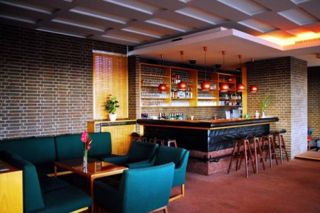 Welcome to the Pan Am Lounge! - My Stylery